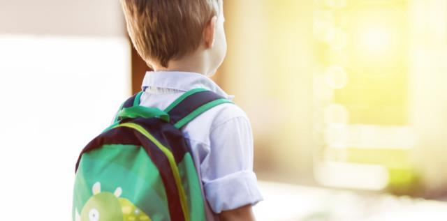 Kleenex® | Advice | Toilet Training | Getting Kids To Aim Straight In ...